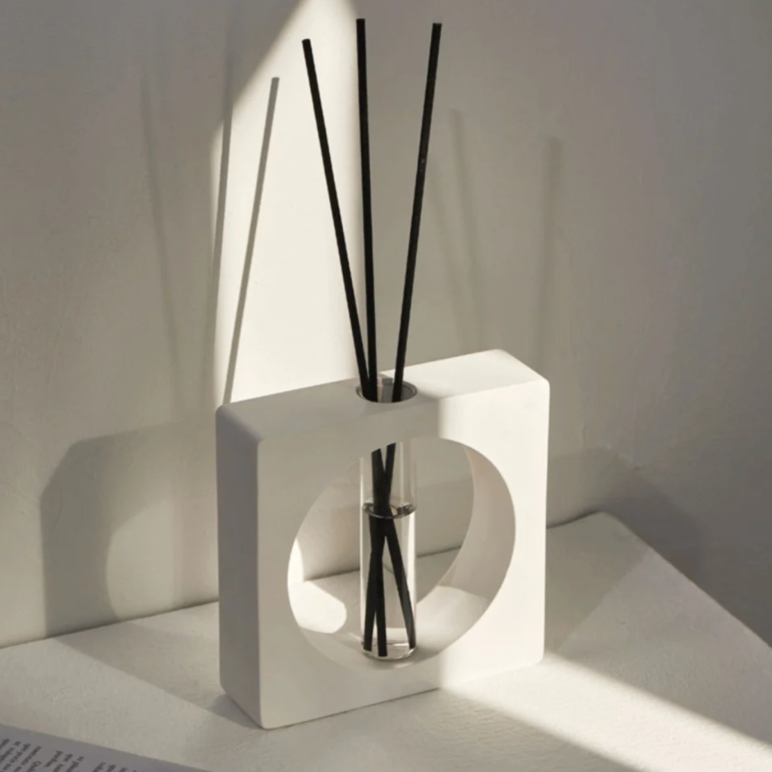 Eva Minimalist Geometric Ceramic Reed Diffuser